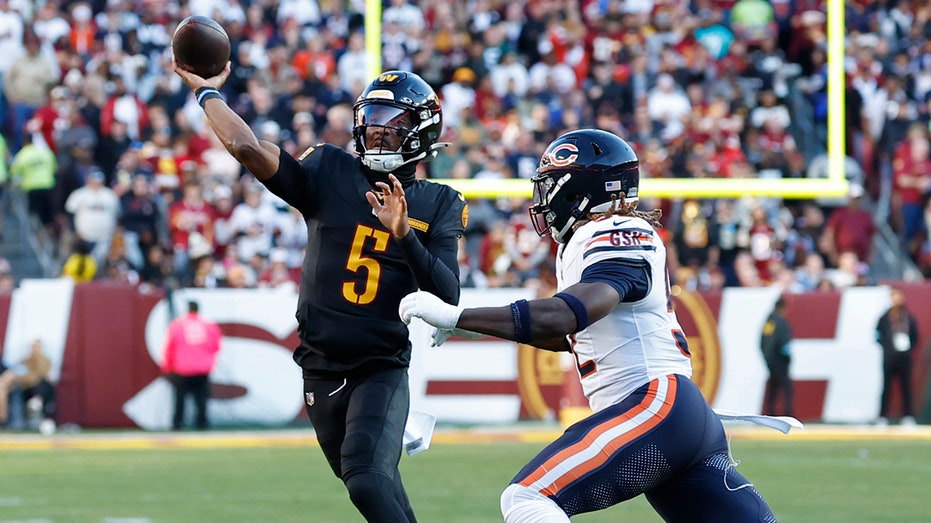 Commanders pull off play of the year with Hail Mary to beat Bears - FOX ...