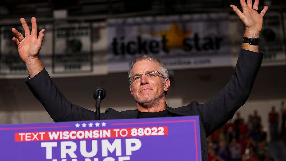 Brett Favre likens Donald Trump as president to Packers: 'A winner ...