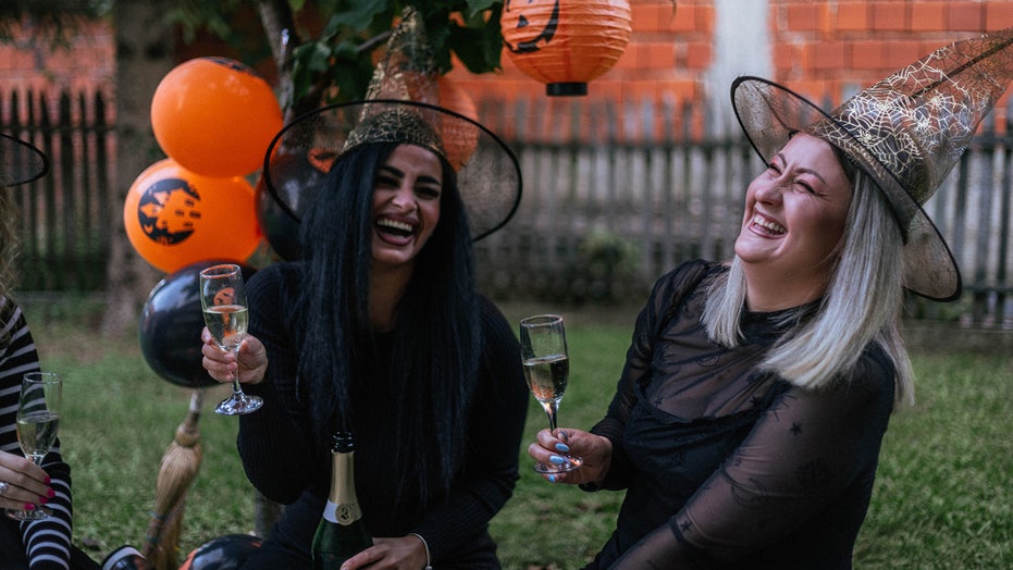 Popular Halloween costumes for 2024, and where to buy them - FOX 24 WTAT