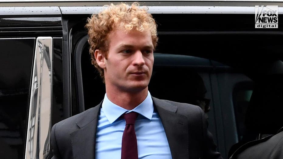 Daniel Penny's lawyers weighing malicious prosecution lawsuit after ...