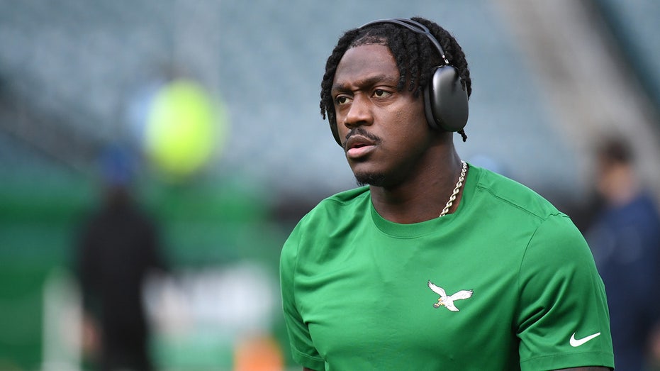 Eagles coach calls out 'lazy' takes about AJ Brown after he's caught ...
