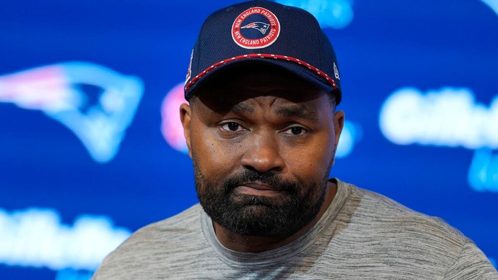 Patriots fire Jerod Mayo after final win loses franchise No. 1 pick in ...