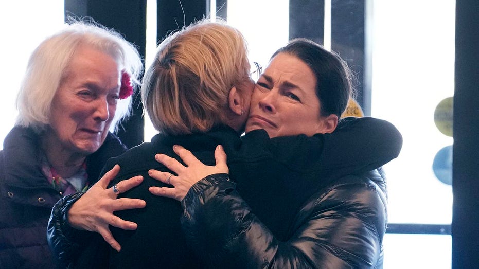 Olympic great Nancy Kerrigan fights through tears as she talks about victims in tragic plane ...