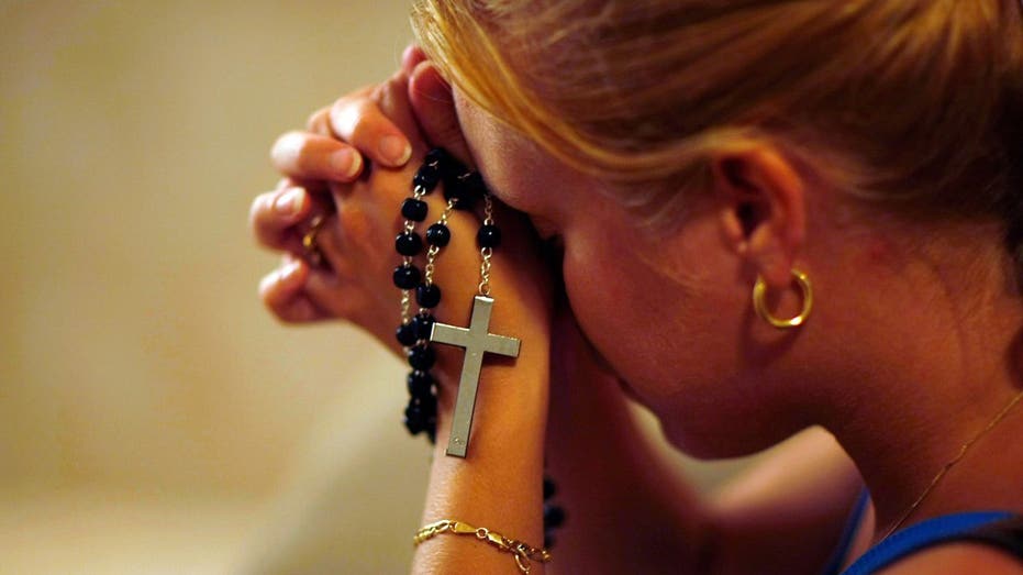New poll finds decline of Christianity has 'leveled off' in America ...