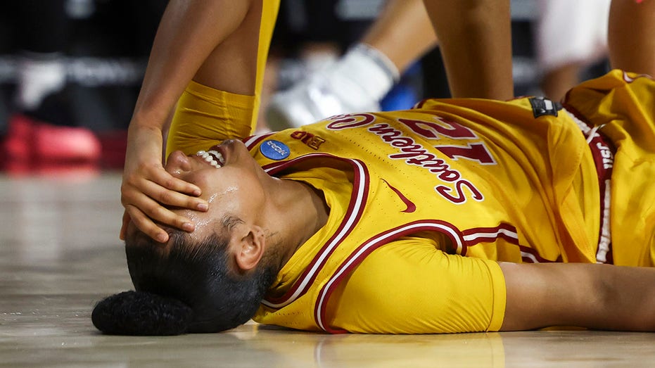 Angel Reese, Caitlin Clark send prayers to JuJu Watkins after USC star's heartbreaking injury ...