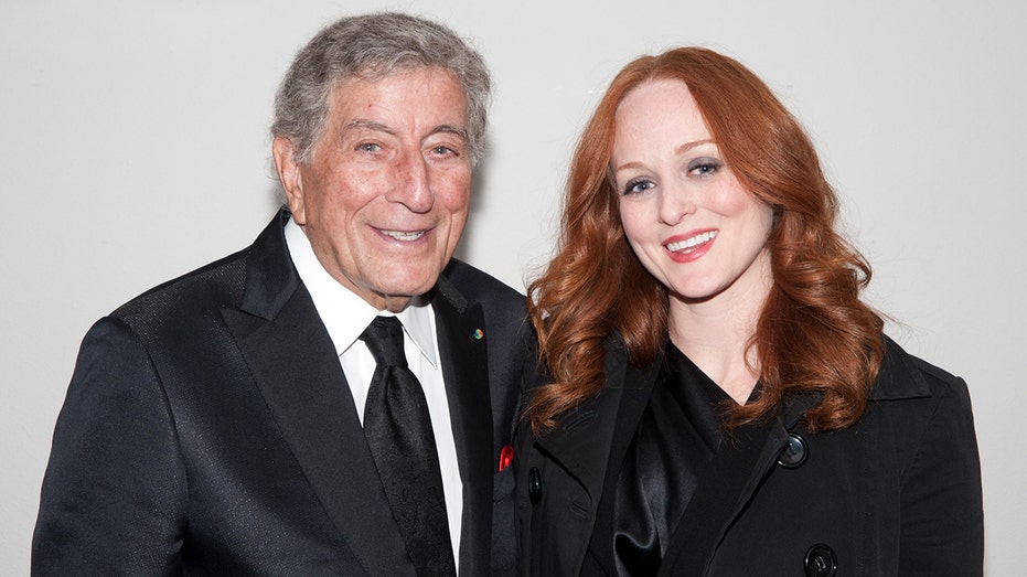 Tony Bennett's daughters claim brother took advantage of their father ...