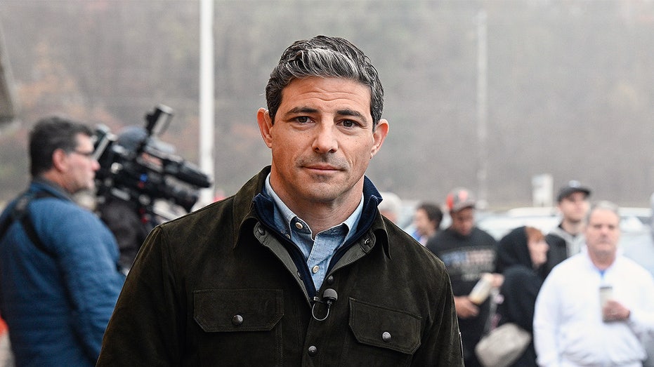 ABC reporter apologizes for gushy remarks about Kirk shooter's ‘touching’ messages to trans ...