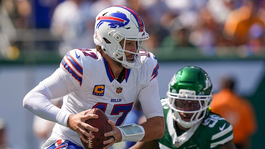 Josh Allen Overcomes Frightening Moment To Lead Bills To Big Win Over
