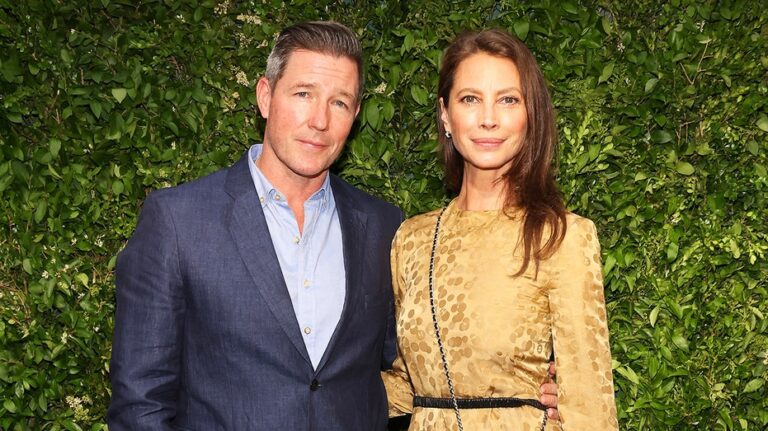 Ed Burns credits 'two-week rule' with wife Christy Turlington for ...