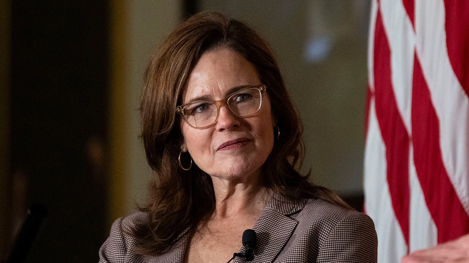 Amy Coney Barrett calls Roe v Wade 'free-floating' decision that judges ...