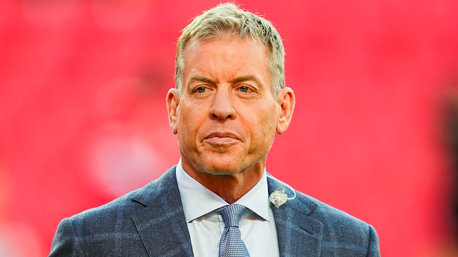 Troy Aikman questions why anyone wants to coach in the NFL: 'Tough job ...