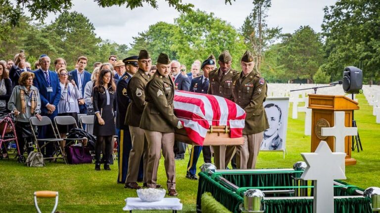 ‘Freedoms are never free’: A Jewish American soldier buried with Nazis ...